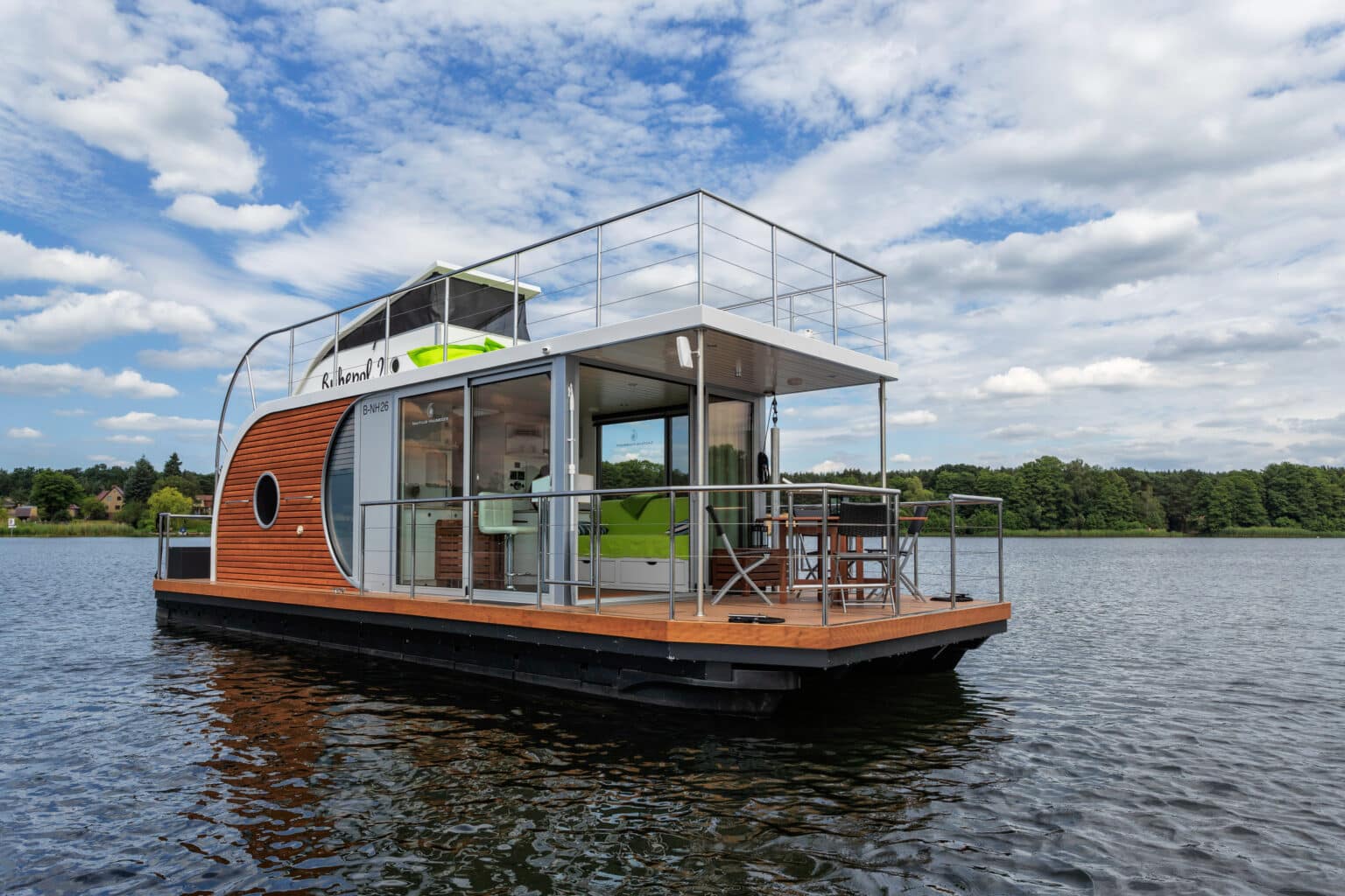 Nautilus Hausboote - Deutsche Manufakturenstrasse